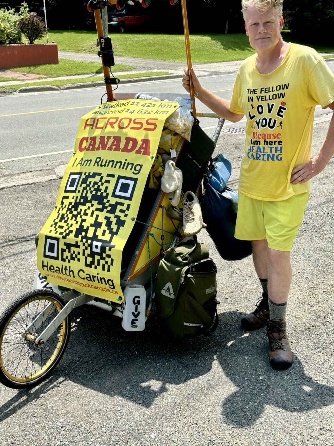 Fellow in Yellow is on the ‘move’ | River Valley Sun